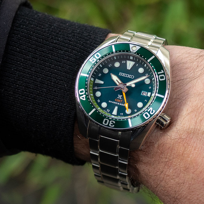 【SEIKO】精工 Prospex SFK003J1 Sumo太陽能 GMT 藍寶石鏡面 潛水男錶 5K65-0AA0G 綠 45mm ...