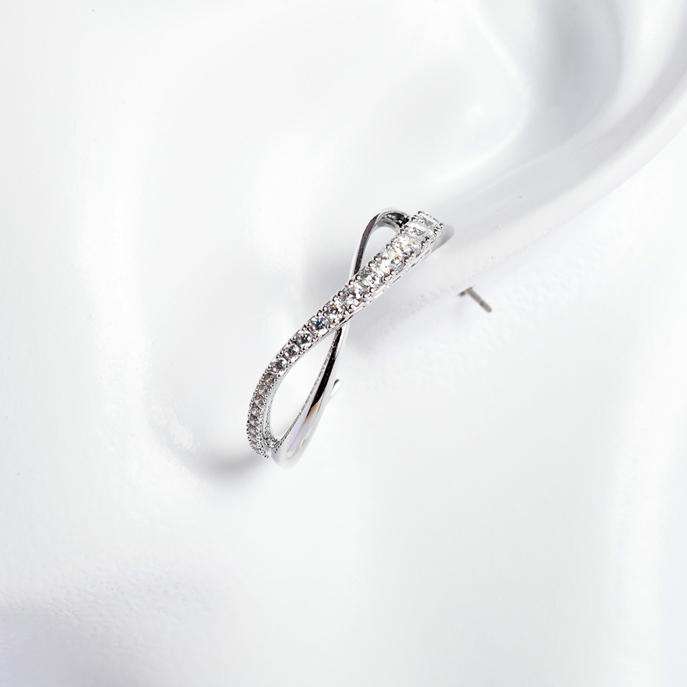 SWAROVSKI 施華洛世奇 TTwist 大圈耳環 鍍白金色 5563908 - PChome 24h購物