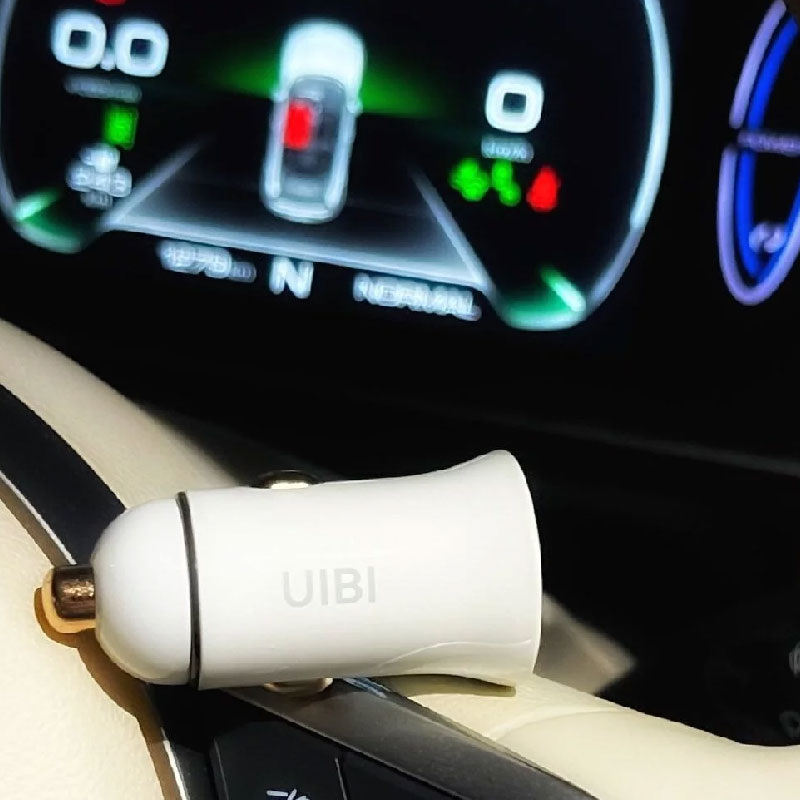 UIBI 30W 雙孔(USB-C + USB A) 快充車充 (PD/QC）（溫莎白） - PChome 24h購物